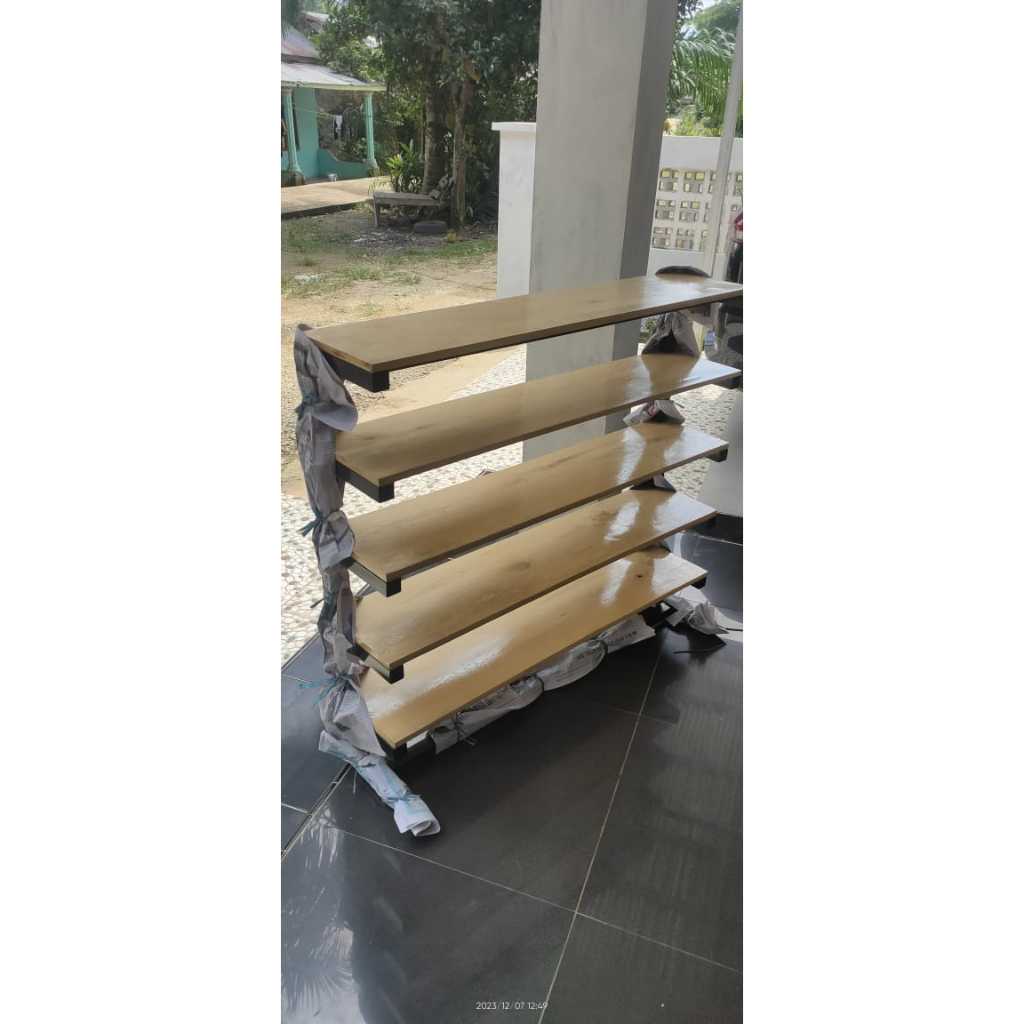 Jual Rak sepatu sendal Jumbo rangka besi minimalis | Shopee Indonesia