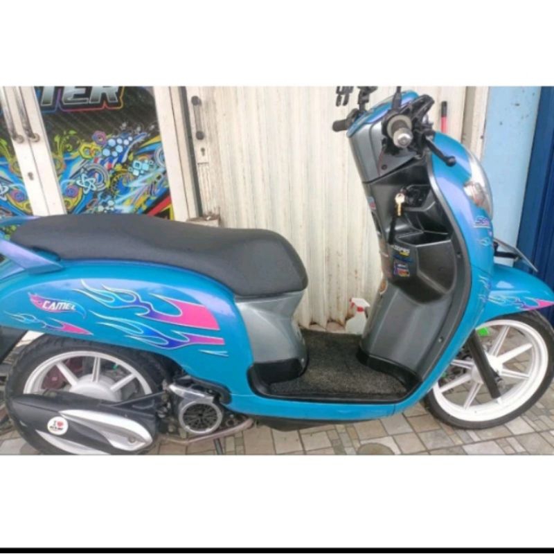Jual STIKER STRIPING TRANSPARAN SCOOPY ALL TYPE CUSTOM API FLAME ...