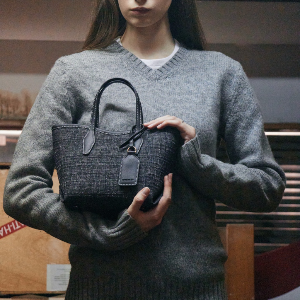 Jual HOLDREY - Gia Tote Bag (SMALL) | Shopee Indonesia