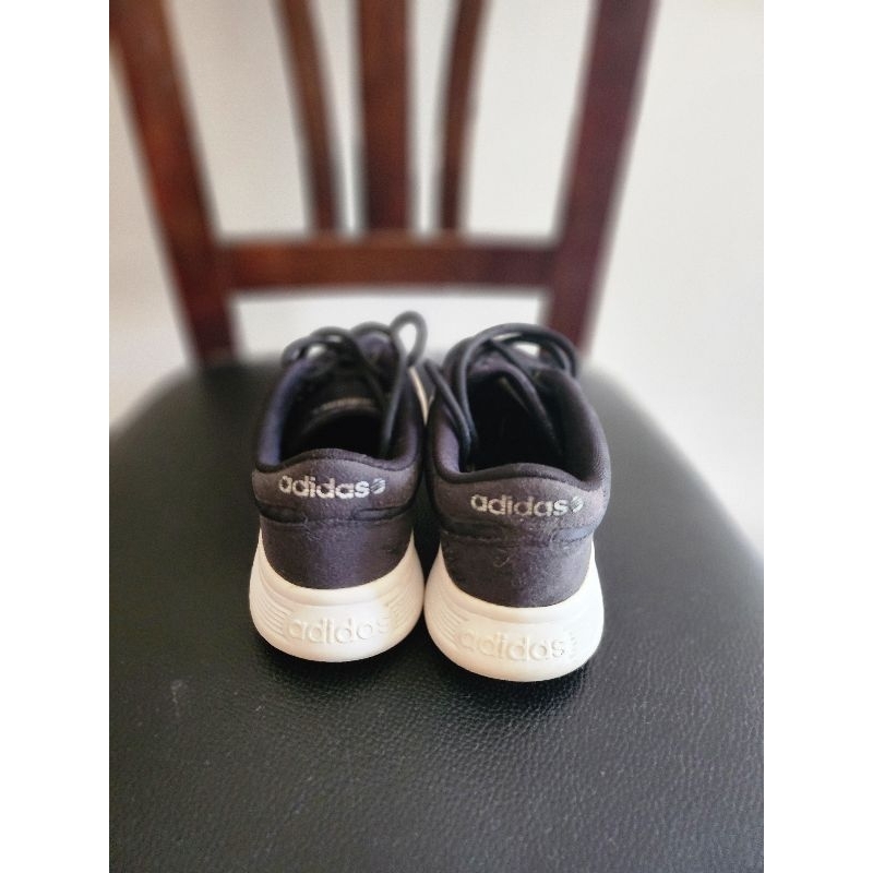 Jual sepatu adidas ori second | Shopee Indonesia