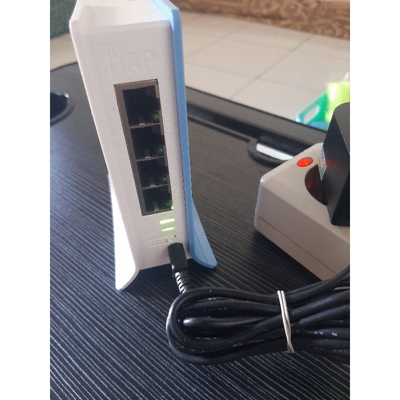 Jual MikroTik Router Wireless RB941-2nD-TC (hAP lite TC) | Shopee Indonesia