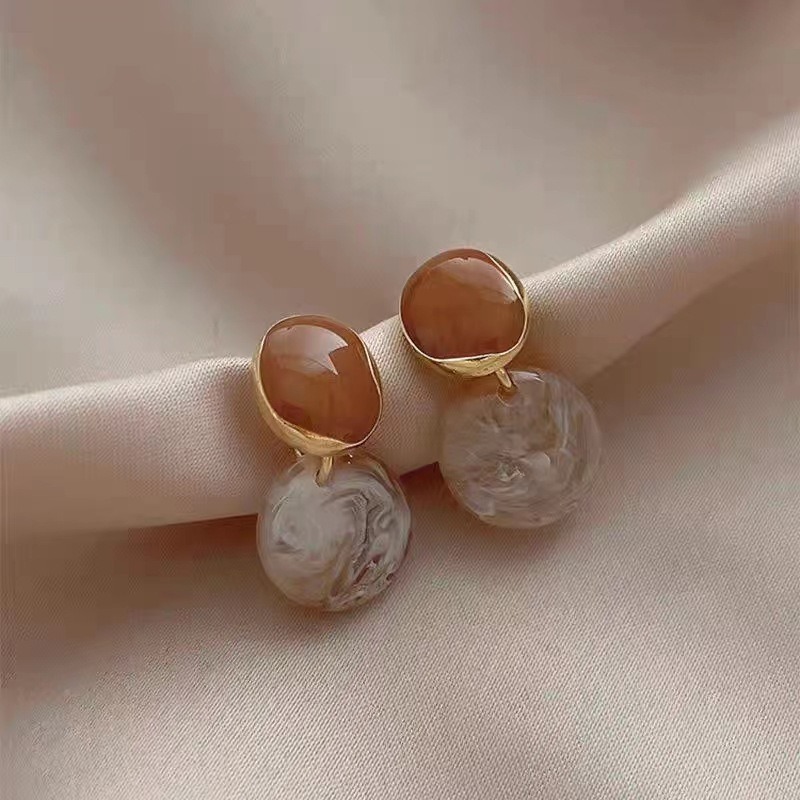 Jual Anting Arini Ear Stude Wanita Hijab Elegan Gold Unik Design ...