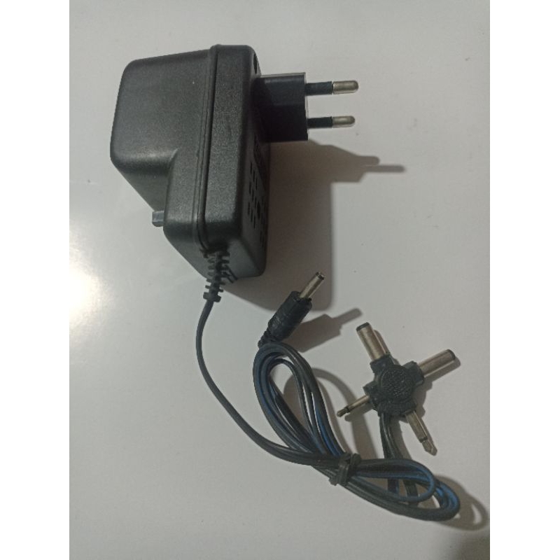Jual Adaptor universal DC 3v-12v/500mA | Shopee Indonesia