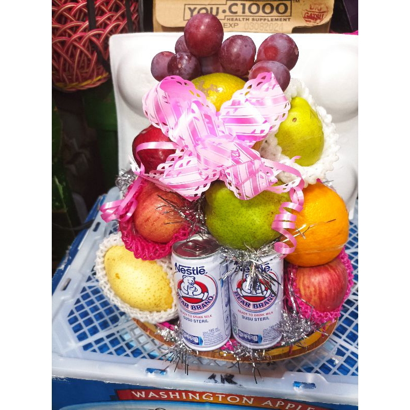 Jual parcel buah plus susu beruang uk sedang | Shopee Indonesia