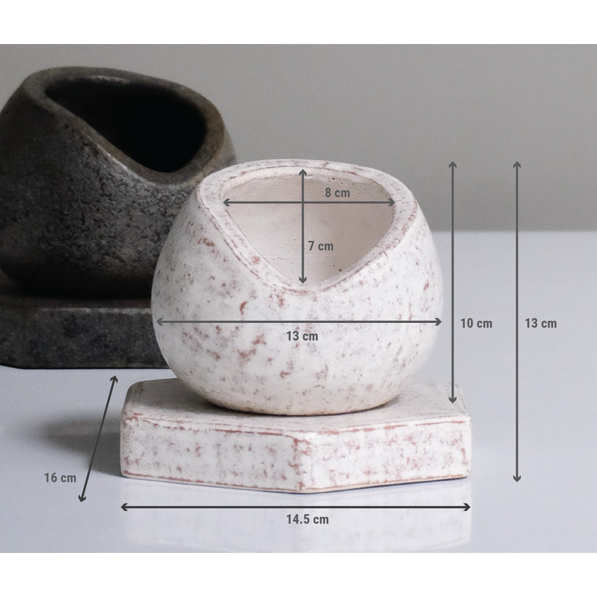 Jual MINI Rustic Pot in BLACK termasuk alas pot tanaman batu | Shopee ...