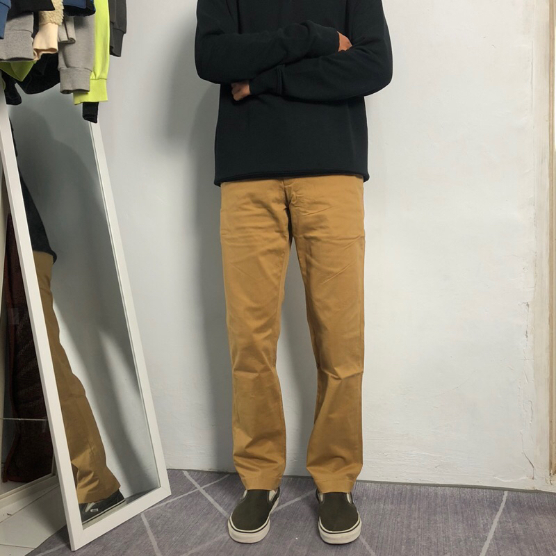 Jual UNIQLO BROWN CHINOS | Shopee Indonesia