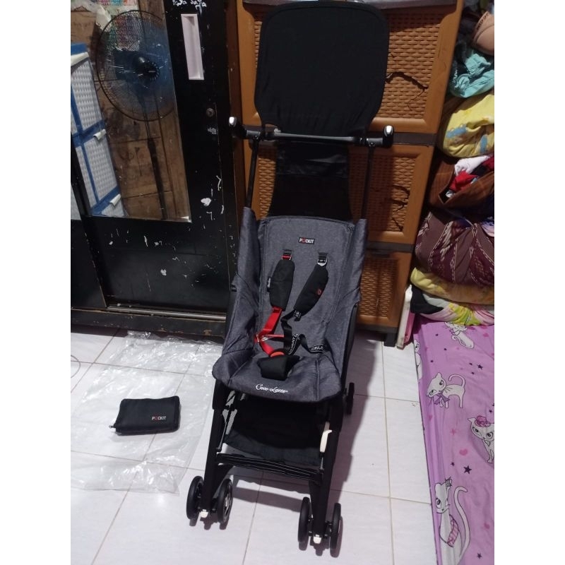 Jual pockit gen 72s ( CL 839 ) merk cocolatte lipat cabin size Preloved like new limited edition ...