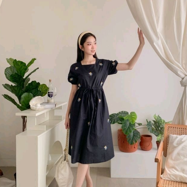 Jual BELLE MIDI DRESS - BAJU TERUSAN WANITA KATUN BORDIR KOREA STYLE ...