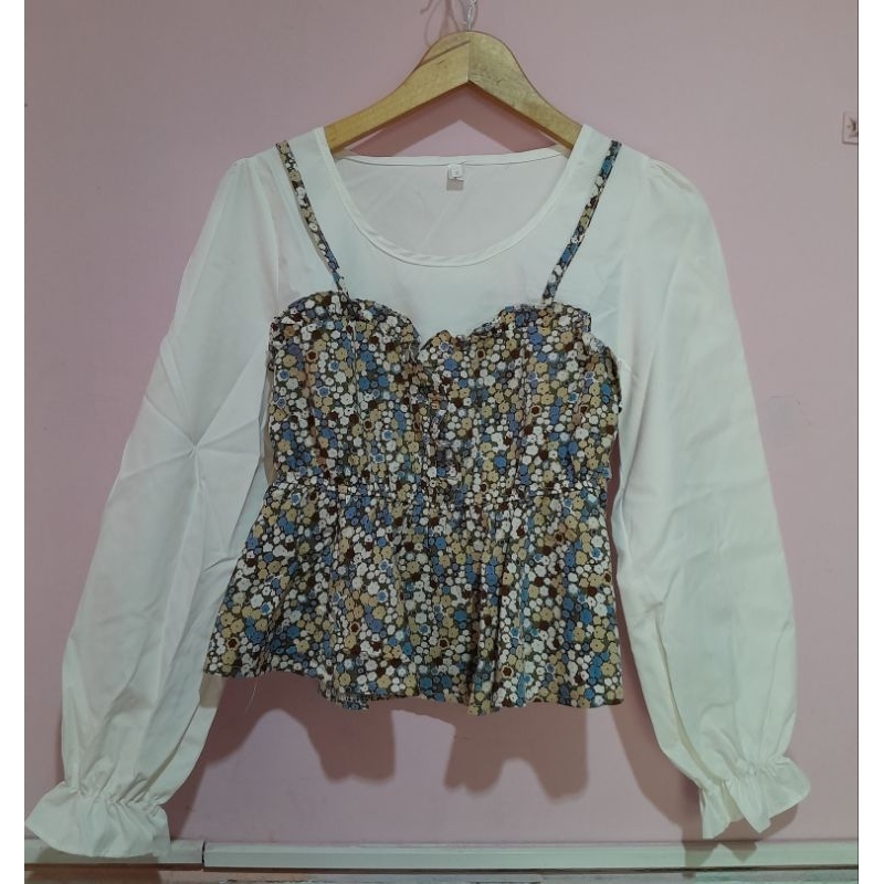Jual BLOUSE WANITA KOMBINASI CROP (THRIFT) | Shopee Indonesia