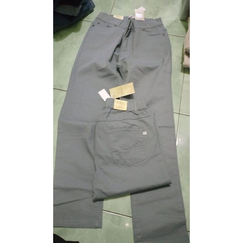 Jual celana cinos expand size m,l | Shopee Indonesia