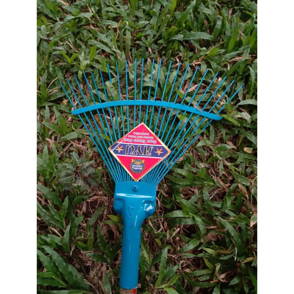 Jual SAPU TAMAN GARUK DAUN BESI ANTI KARAT PATAH TAMAN GAGANG KAYU ...