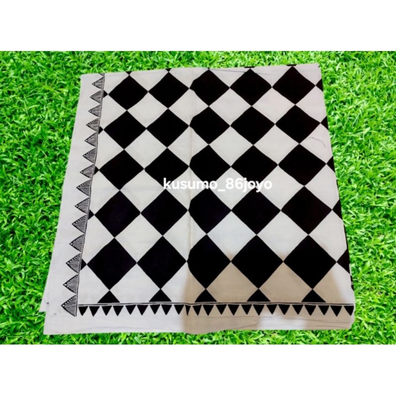 Jual Kain Poleng Jarik Bali Kotak 2x1 Meter | Shopee Indonesia