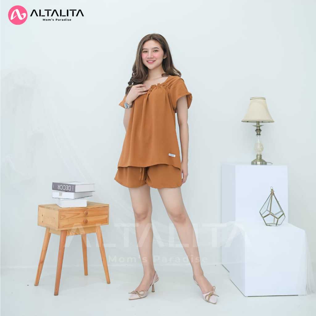 Jual Altalita - One Set Arunika Setelan Wanita Hotpans Crinkle Airflow ... Jual Altalita - One Set Arunika Setelan Wanita Hotpans Crinkle Airflow ...