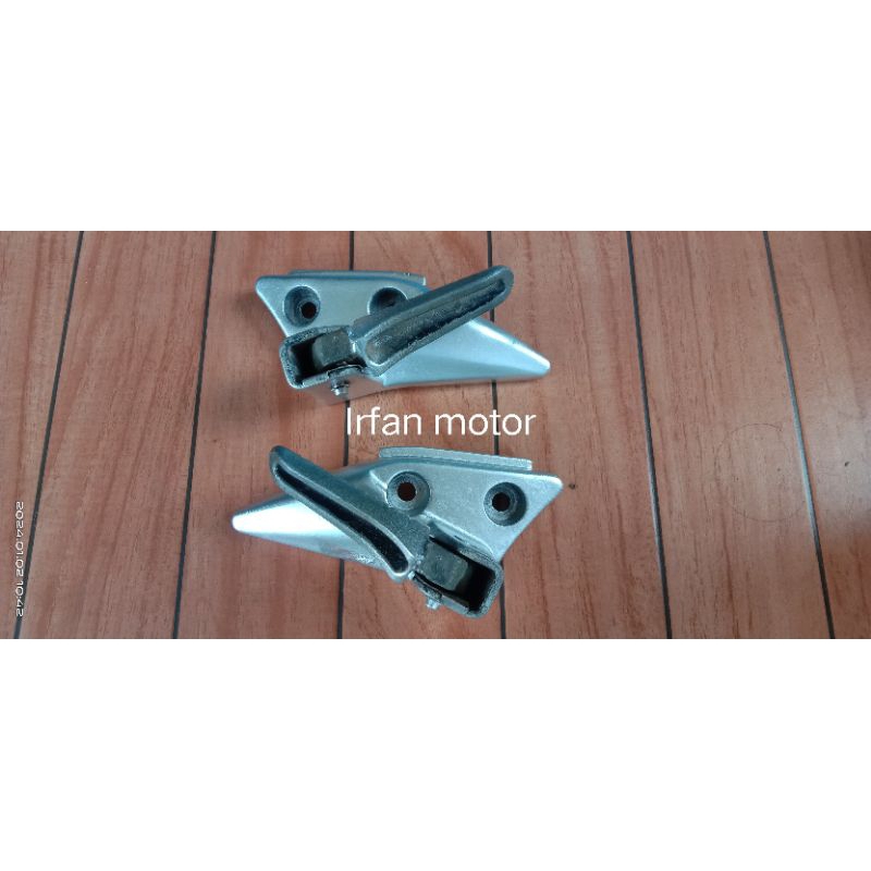 Jual foot step postep kanan kiri suzuki SPIN 125 original copotan motor ...