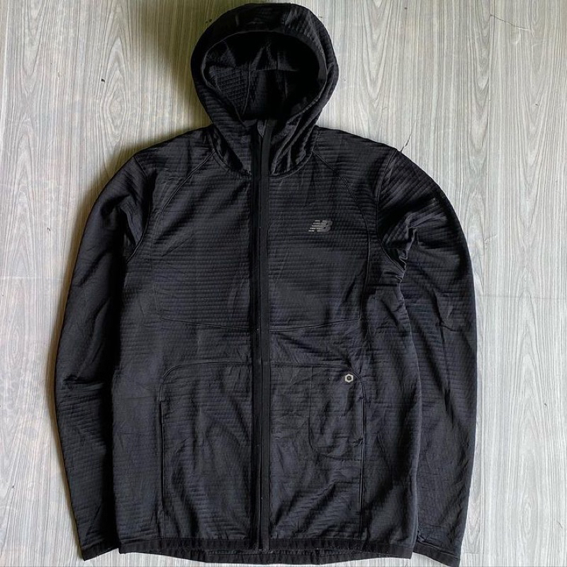 Jual NEW BALANCE SOFTSHELL OUTDOOR JAKET | Shopee Indonesia
