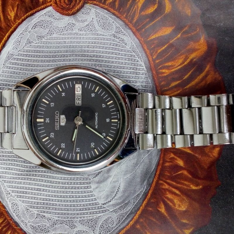 Jual Jam tangan Seiko5 automatic caliber 7009 jam bekas jam vintage ...