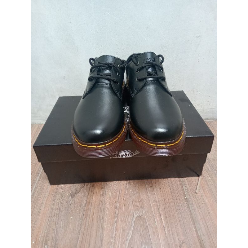 Jual sepatu Dokmart pria dan wanita dr.martens 3 hole/lubang dockmart ...