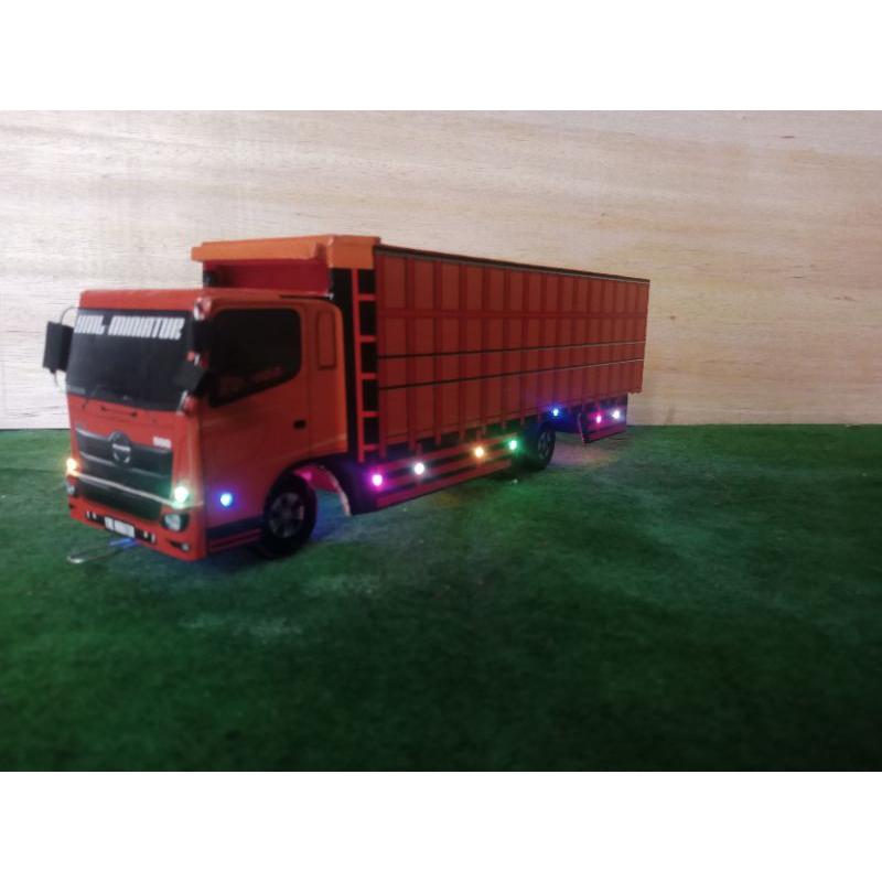 Jual miniatur truk tronton Hino full lampu | Shopee Indonesia