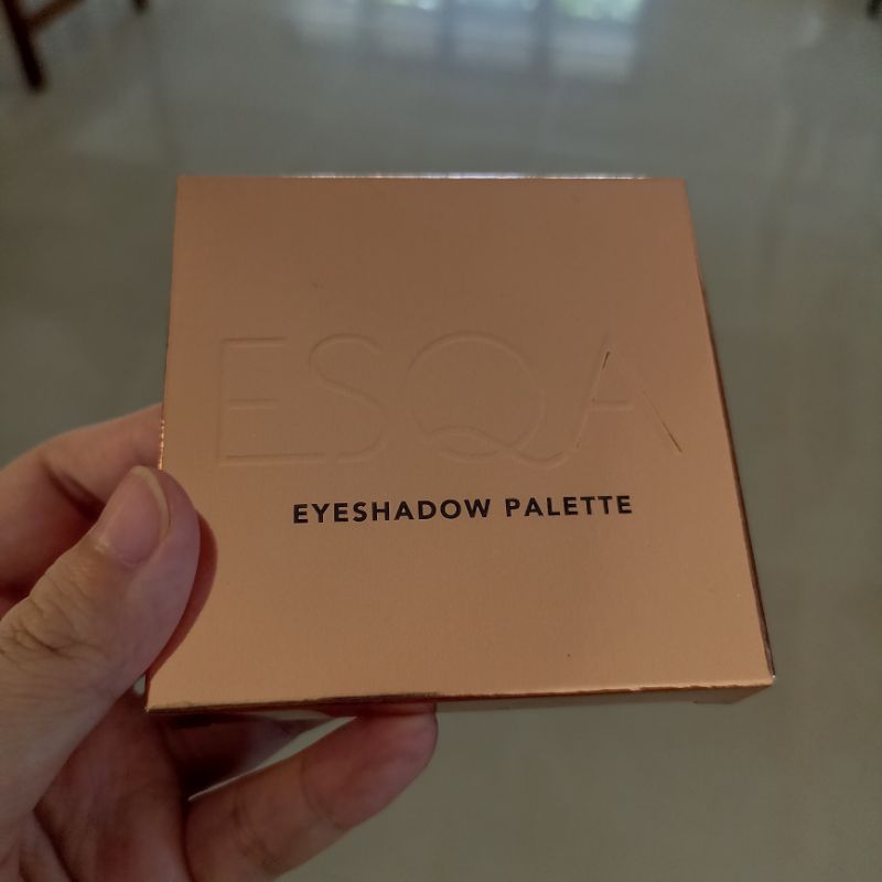 Jual Esqa Eyeshadow Palette Goldie Goddess 9g | Shopee Indonesia