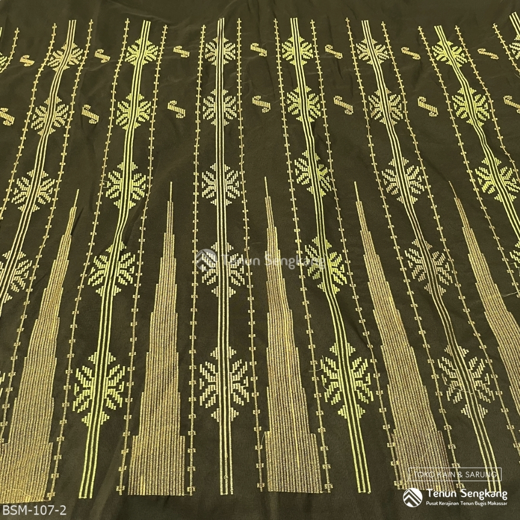 Jual Kain Tenun Sulam Motif Bugis Makassar Hijau Army - Tenun Sengkang ...