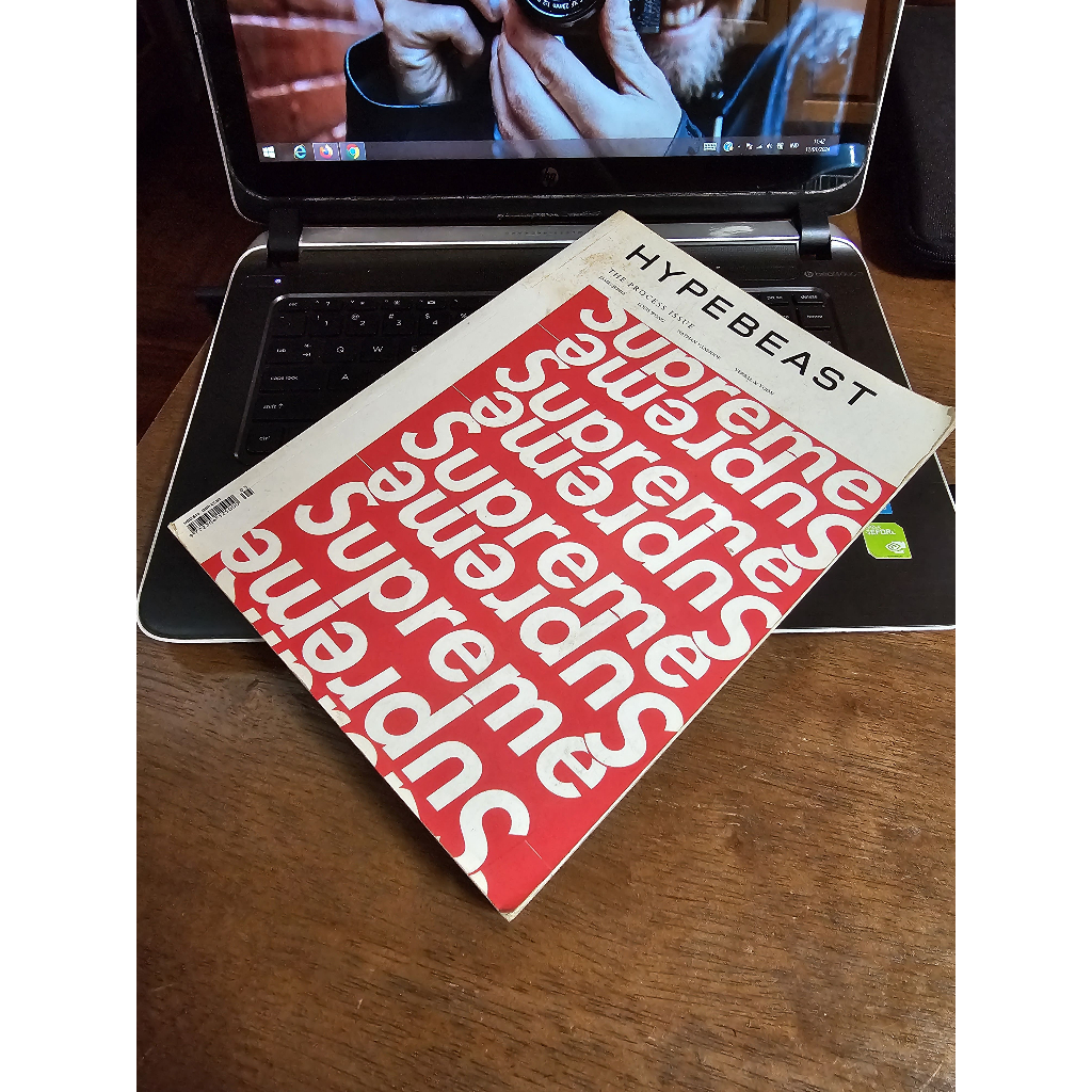 Jual HYPEBEAST Magazine Issue 5: The Process Issue - Majalah Supreme ORIGINAL | Shopee Indonesia