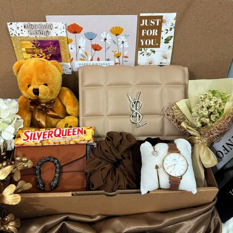 Jual Kado Cewek Romantis / Hampers Ulang Tahun / Hadiah Tas Cewek ...