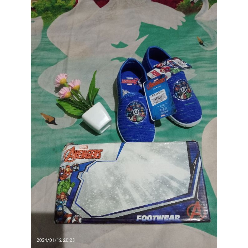 Jual mom_Ardaf Marvel Avengers sepatu cwo | Shopee Indonesia