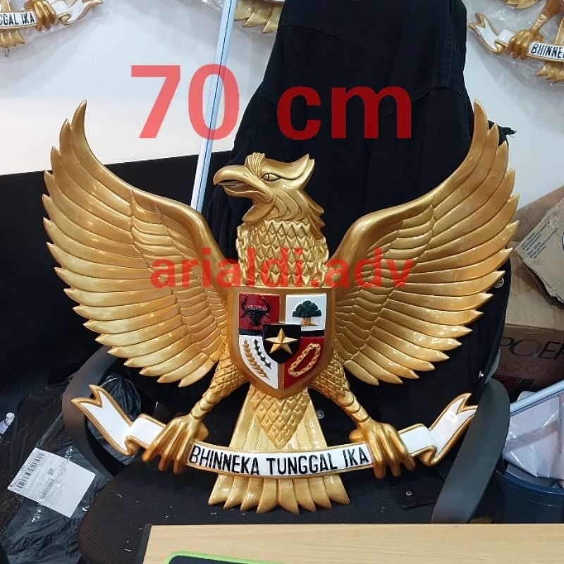 Jual patung garuda pancasila fiber 70 cm patung figura garuda ukuran 70 ...