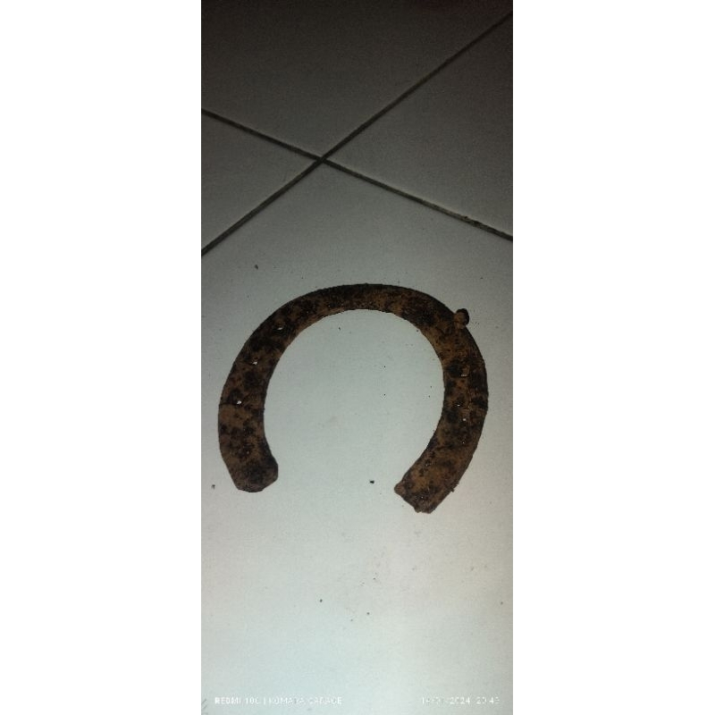 Jual ladam kuda tapal kuda sepatu kuda lepasan sendiri | Shopee Indonesia