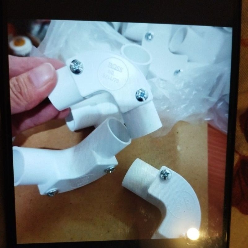 Jual ELBOW KNEE L PIPA PVC 20MM PLASTIK MERK BOSS | Shopee Indonesia