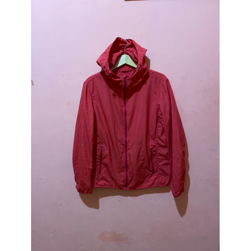 Jual Jaket running uniqlo lightweight | Shopee Indonesia