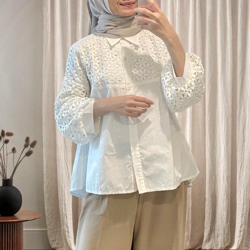Jual Vintage Lace Shirt // Atasan Renda Wanita [ bibbi ] | Shopee Indonesia