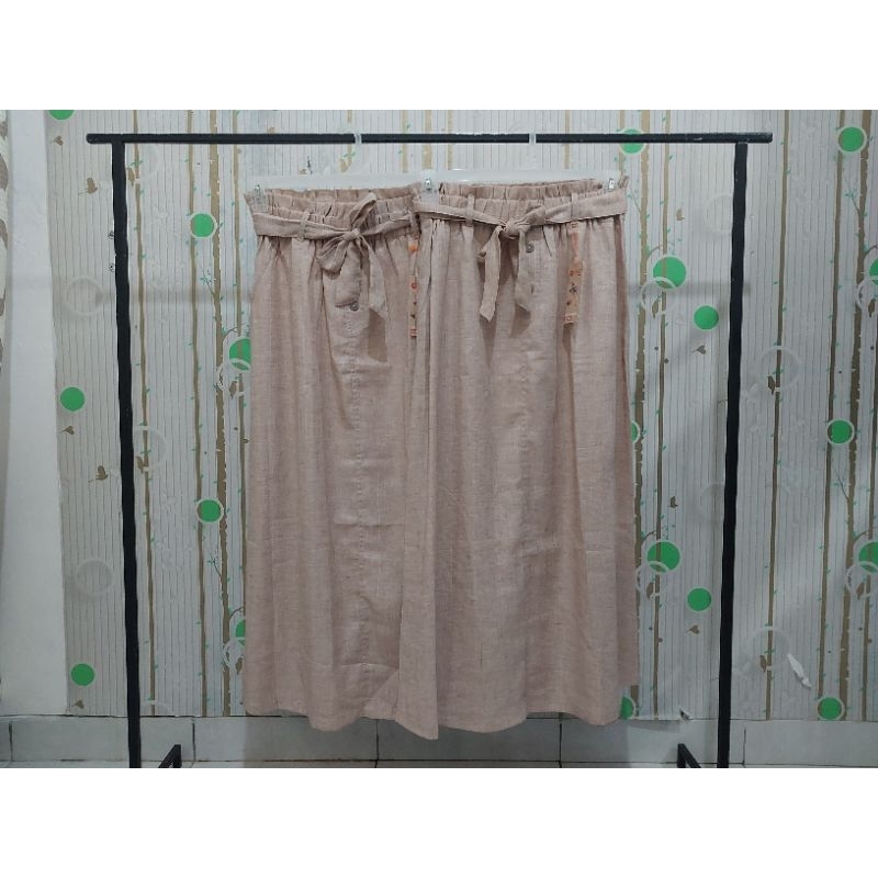 Jual Rok merk TRISET original m*tahari (bukan kw) ukuran S M L | Shopee ...