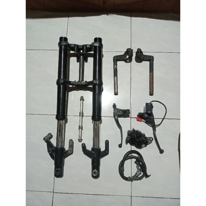 Jual usd yamaha r15 v3 vva original copotan | Shopee Indonesia