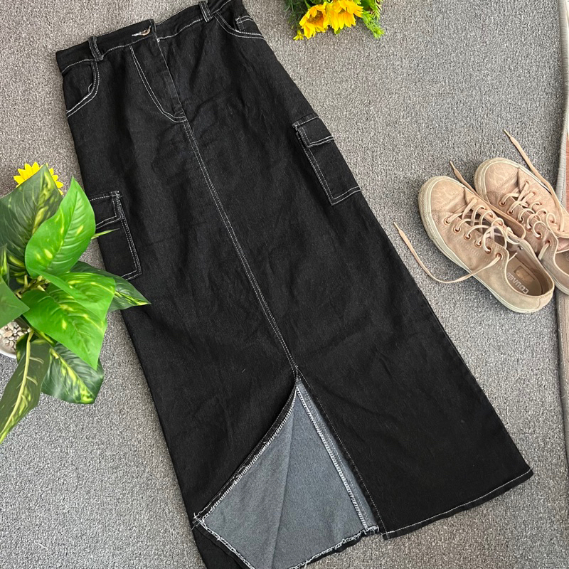 Jual ABBY ROK CARGO JEANS | Shopee Indonesia