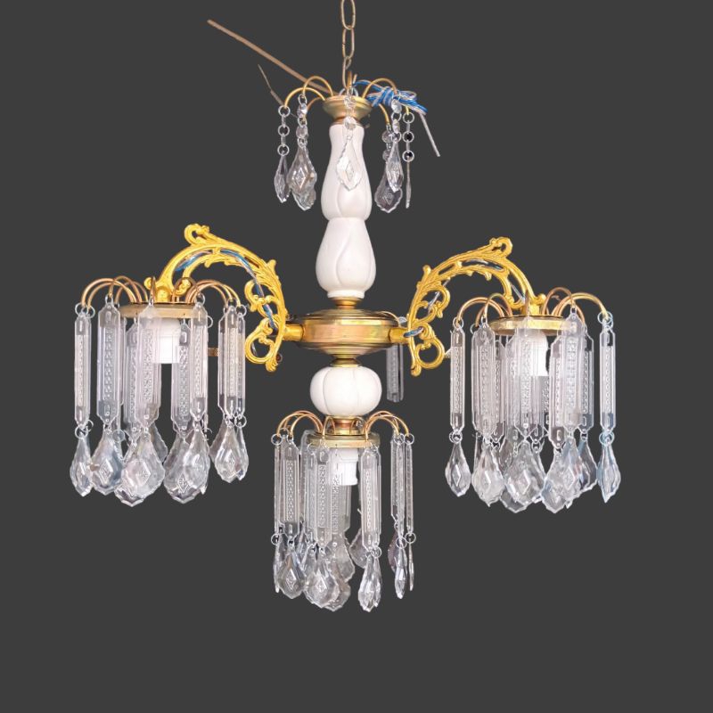 Jual Lampu Hias Gantung Cabang 3 Rumbai Lampu Hias Gantung Kristal ...