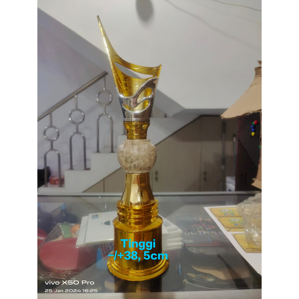 Jual PIALA CUSTOM B112TB BOX GOLD MARMER 5CM PERSATUAN | Shopee Indonesia