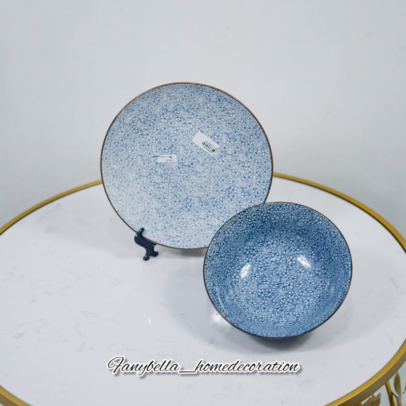 Jual Piring Makan Biru Putih Bulat Motif Bunga Satu Set Biru Putih ...