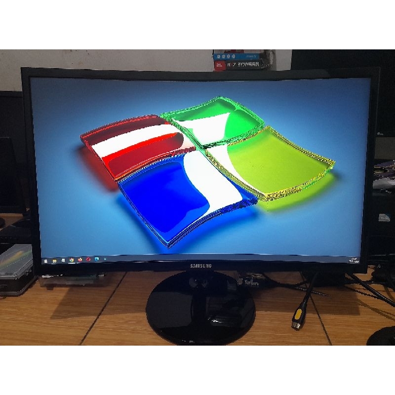Jual LED Monitor Samsung 24" Curve Fullset Box | Shopee Indonesia
