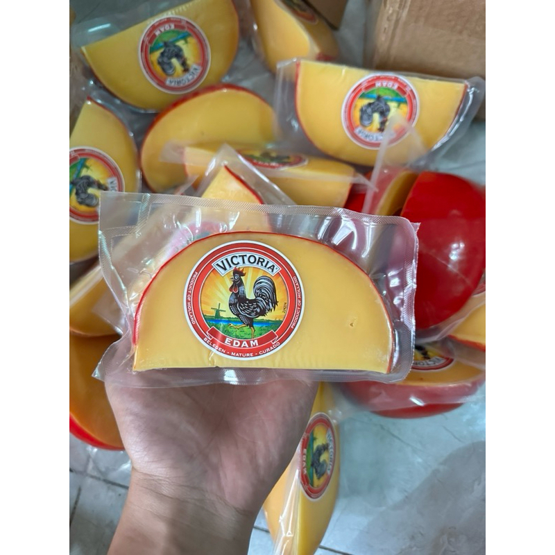 Jual Promo Keju Edam Victoria Ayam Emas Kemasan 300gr +- Keju edam ...