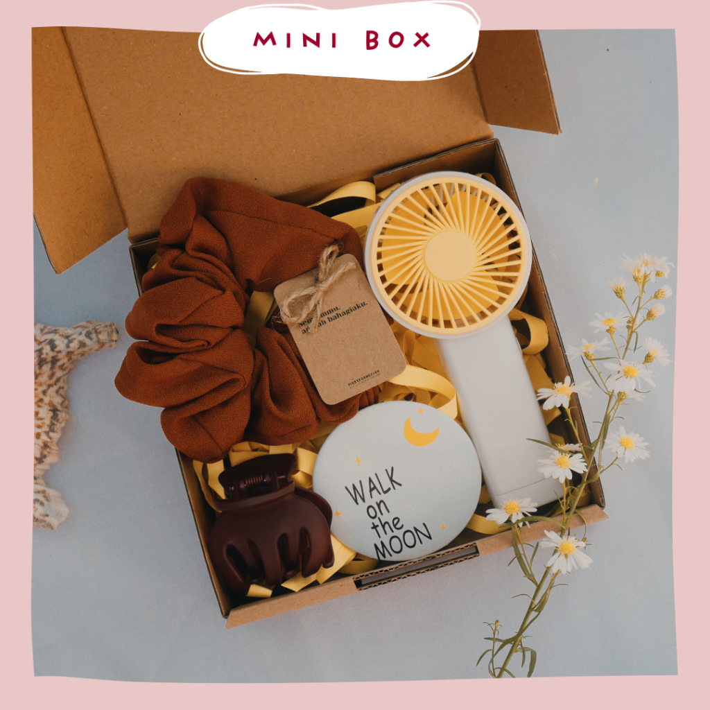 Jual (MINI BOX) Hampers Lucu Aesthetic | Exclusive Gift Box | Kado ...
