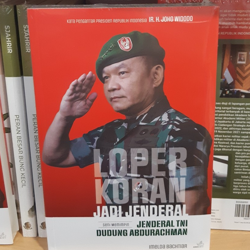 Jual Buku Loper Koran Jadi Jenderal Seni Memimpin Jenderal TNI Dudung ...