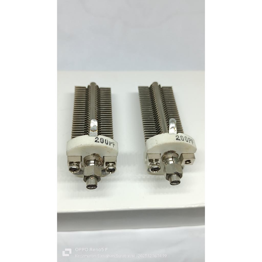 Jual VARCO BESI BODY KERAMIK 200PF (1 SET-1 Pasang= 2pcs) | Shopee ...