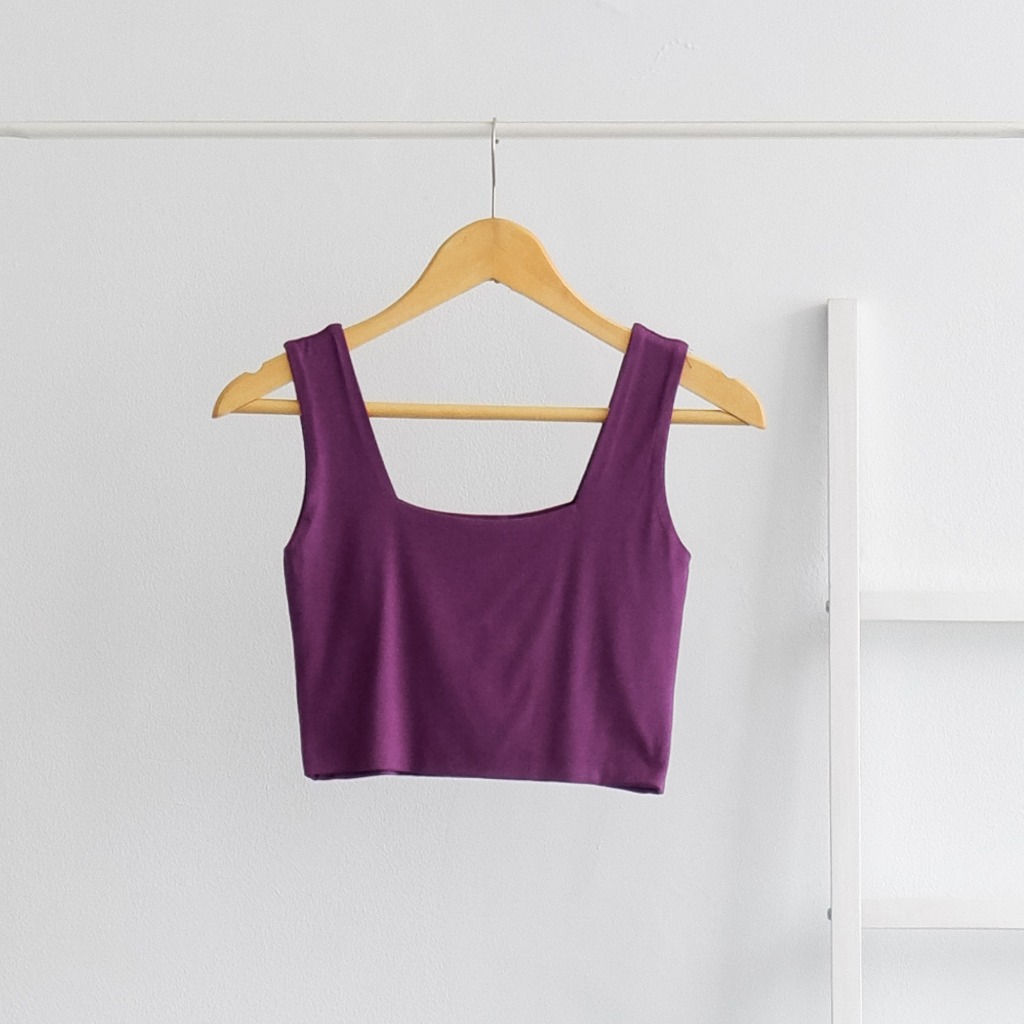 Jual Isla Mia Crop Tanktop Square Neck - Tanktop Kekinian - Pakaian ...