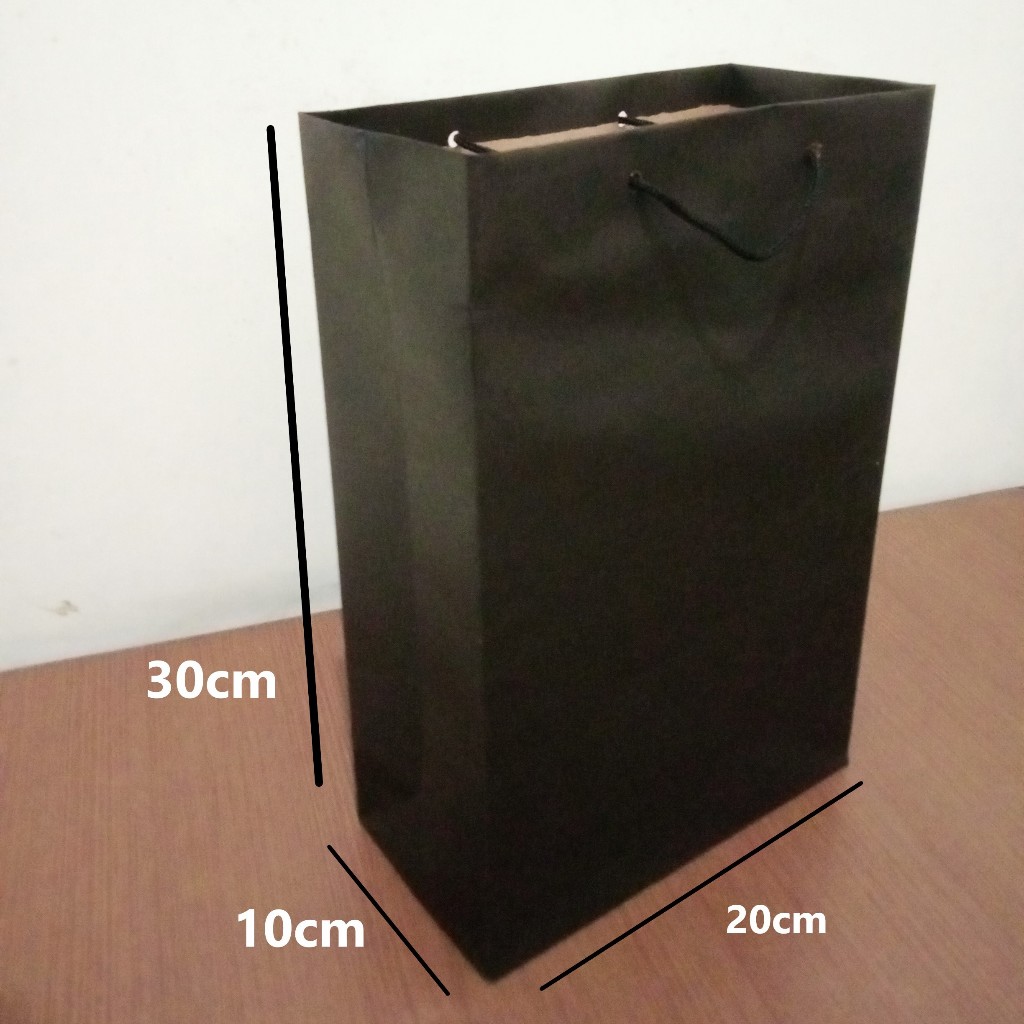 Jual paper bag R6 panjang Hitam polos Tali hitam size 20 x 10 x 30 (P x ...