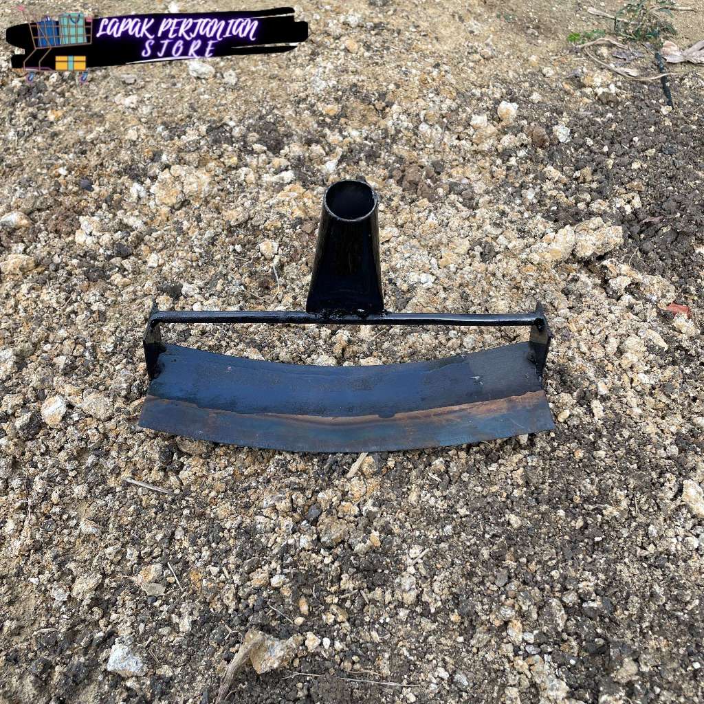 Jual Cangkul Rumput Liar Pemotong Gulma Baja Asli - Cangkul Garuk ...