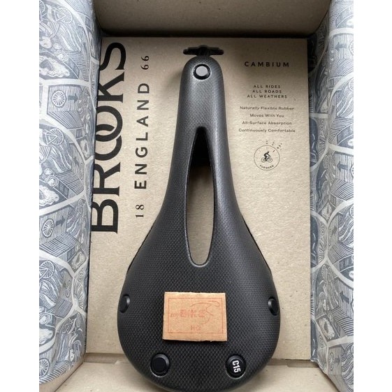 Jual Brooks Saddle Cambium C15 Carved All Weather - Black | Shopee ...