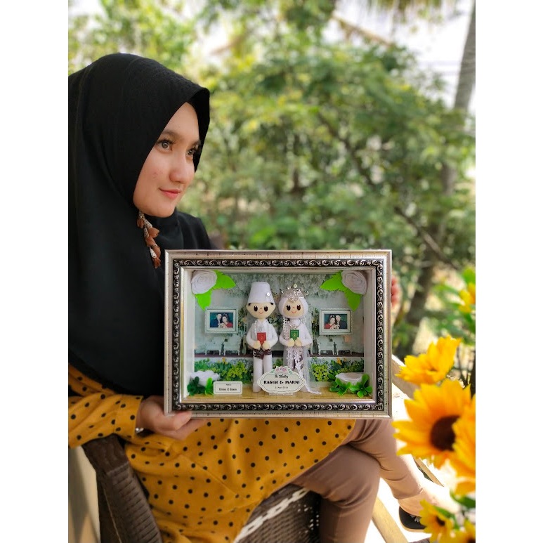 Jual Seserahan Unik Kado Pengantin Bonekaflanelku Frame 3D 21x30 Cm ...