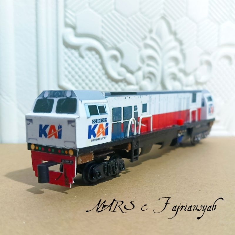 Jual Kereta Api Indonesia | Gerbong Penumpang | Lokomotif CC201 CC203 ...