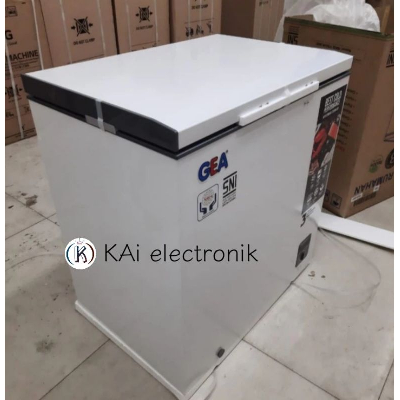 Jual chest freezer GEA 210 Liter AB208R | Shopee Indonesia